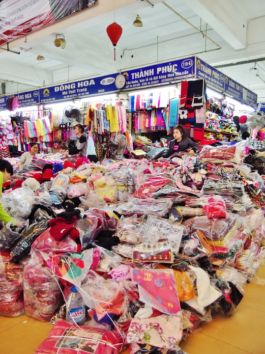 Dong Xuan Market - Hanoi's Largest Indoor Market | Spring Tomorrow Dong Xuan Market - Hanoi's Largest Indoor Market | Spring Tomorrow