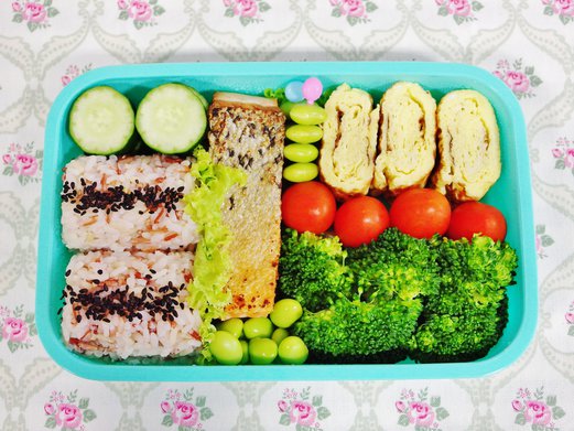 Bento Box Idea #3: Pan Fried Salmon Bento | Spring Tomorrow