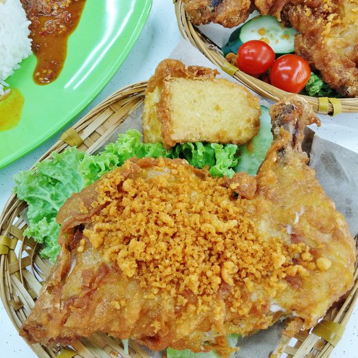 Uncle Penyet Fusion @ Ang Mo Kio Avenue 6 | Spring Tomorrow